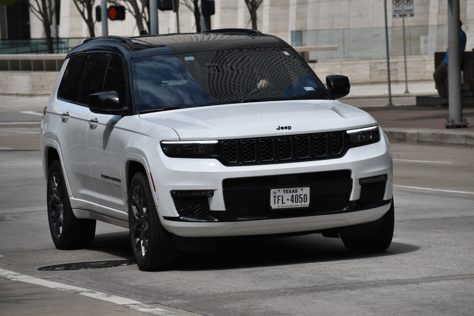 Stellantis Recalls 1.16 Million Vehicles Over Rearview Camera Issue