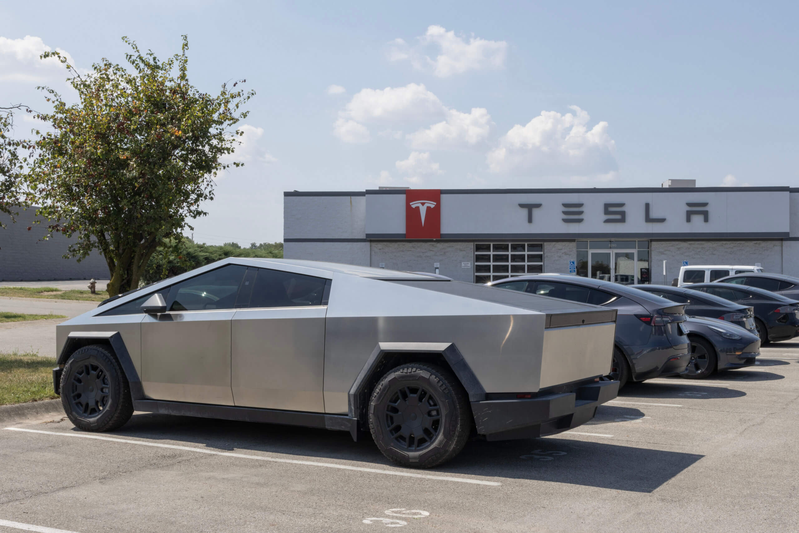 Tesla Issues Sixth Recall for Cybertruck Over Drive Inverter Defect