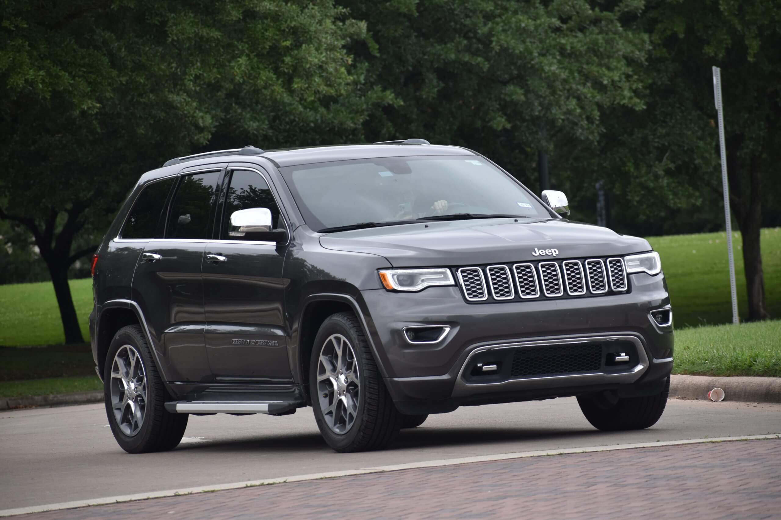 Jeep Recalls 79,000 Grand Cherokee and Wagoneer Vehicles